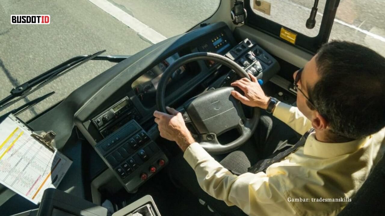 Pengemudi Bus Perlu Sertifikasi Profesi Untuk Tingkatkan Kompetensi